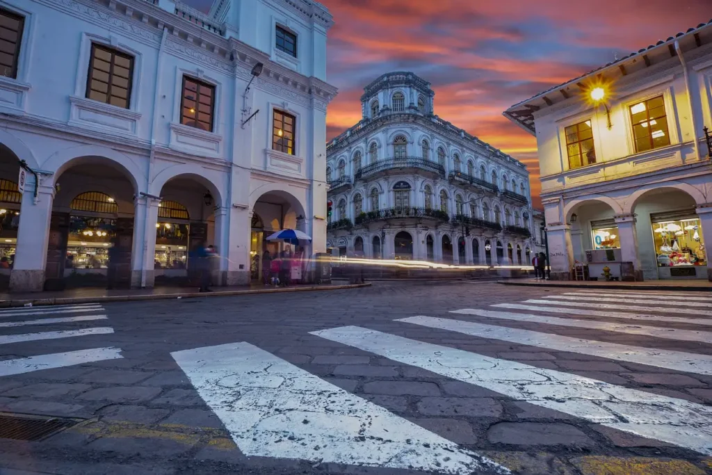 ¿Cuáles son los museos más bellos en edificios históricos de Ecuador?